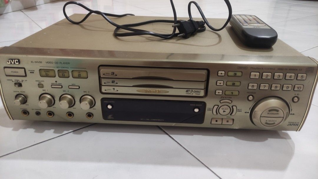 Made in Japan JVC VCD player vintage, TV & Home Appliances, TV & Entertainment, Blu-Ray & Media ...
