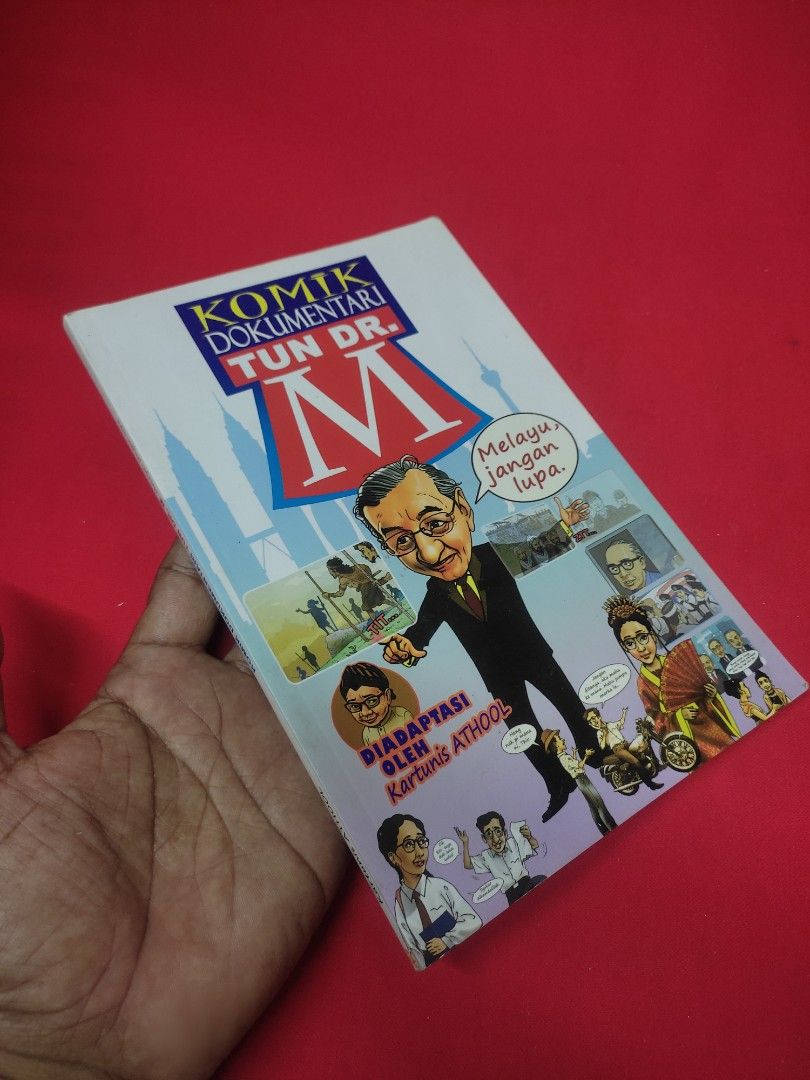 Komik Dokumentari Tun Dr M, Hobbies & Toys, Books & Magazines, Comics ...