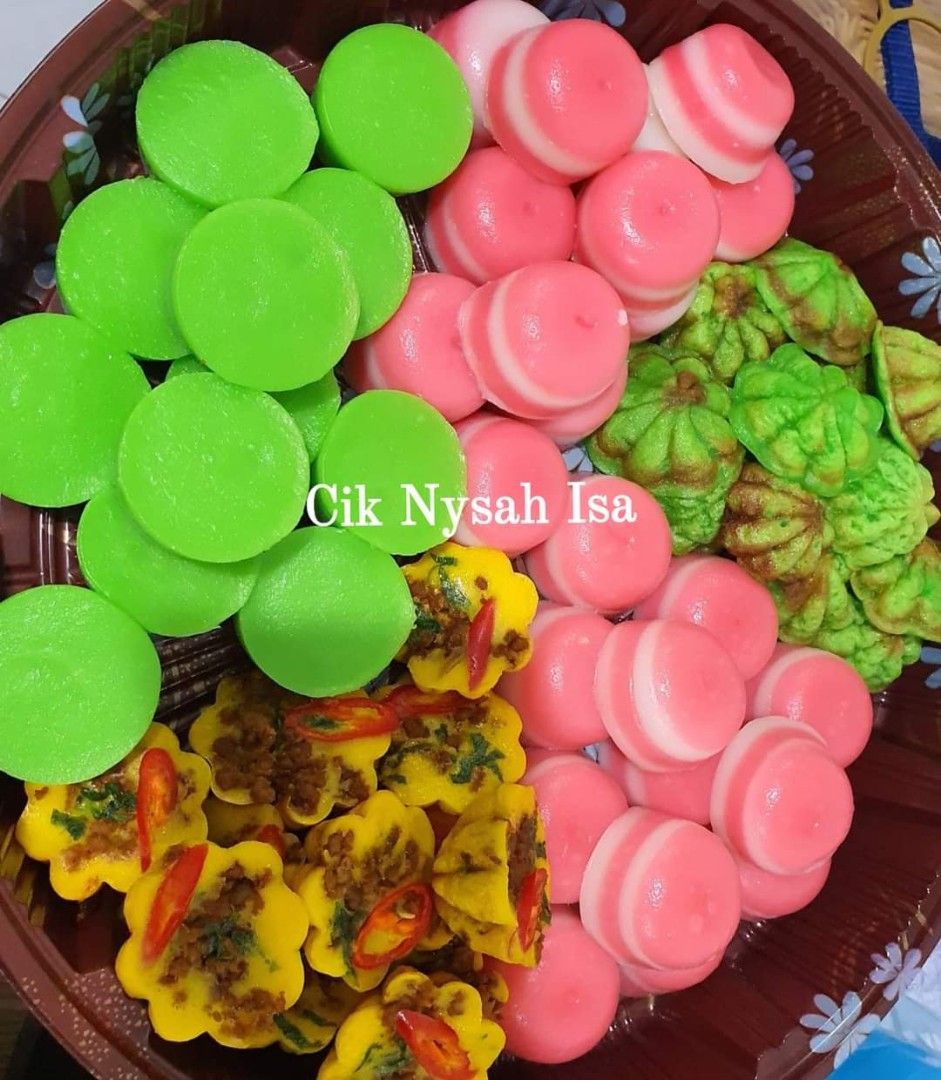 Kuih Muih Melayu, Food & Drinks, Homemade Bakes on Carousell
