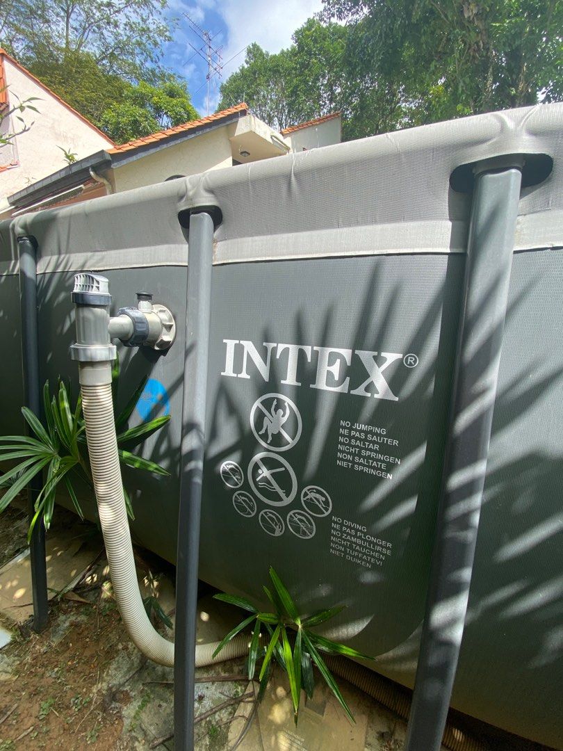 Large Intex Swimming Pool 7.3m x 3.6m x 1.3m, Sports Equipment, Sports ...