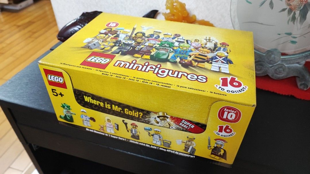 LEGO 71001 minifigures series 10, 興趣及遊戲, 玩具 & 遊戲類 - Carousell