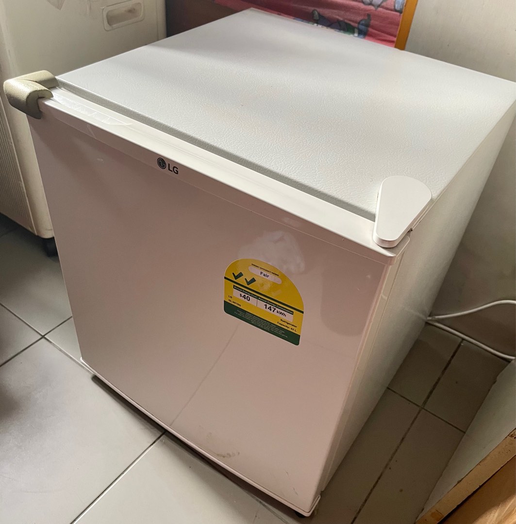LG Mini Bar Fridge, TV & Home Appliances, Kitchen Appliances ...