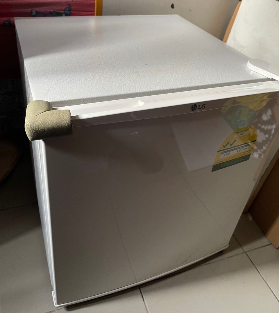 LG Mini Bar Fridge, TV & Home Appliances, Kitchen Appliances ...