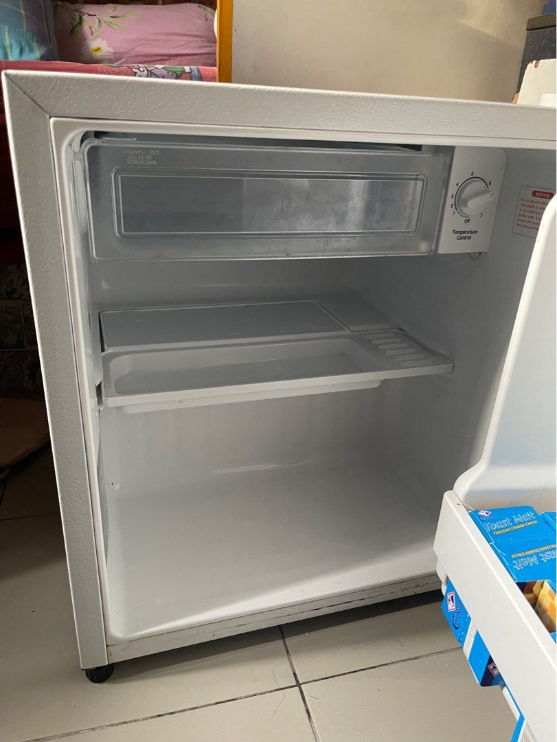 LG Mini Bar Fridge, TV & Home Appliances, Kitchen Appliances ...