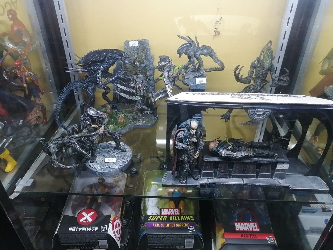 Mcfarlane Alien Vs Predator Diorama scene on Carousell
