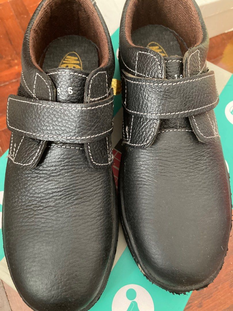 MEGASAFE SAFETY SHOES, Women's Fashion, Footwear, Boots on Carousell