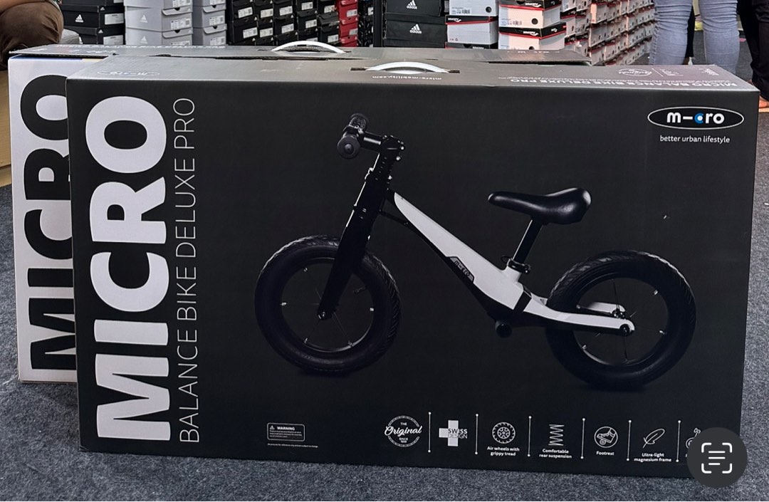Micro balance bike deluxe pro, Bayi & Anak, Mainan & Baby Walker di ...