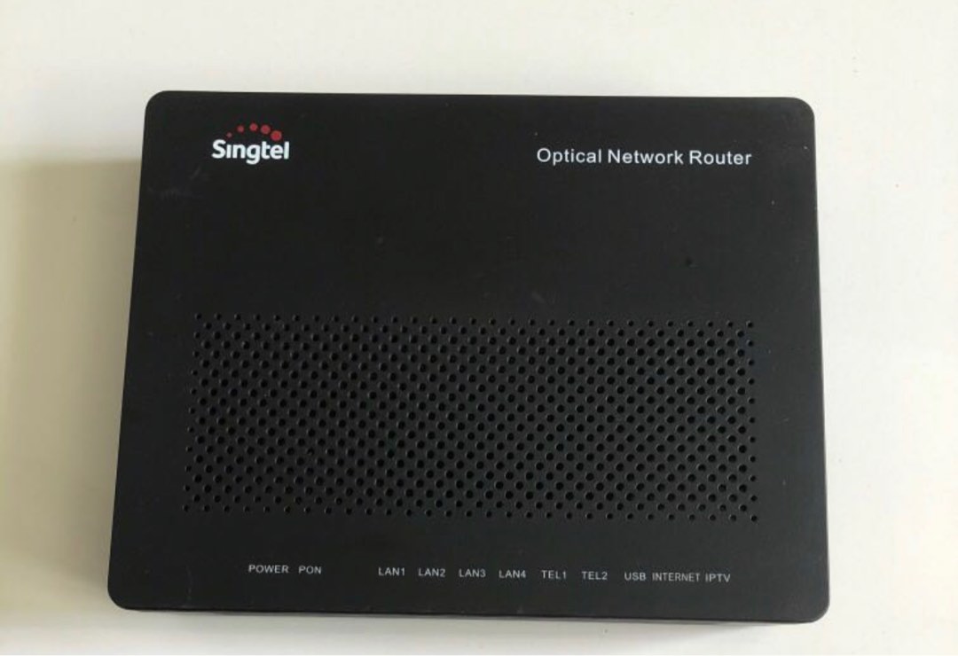 [Mint] Singtel ONR - Optical network router, Everything Else on Carousell