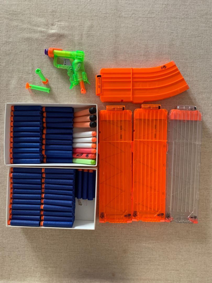Nerf gun bullet and magazine, 興趣及遊戲, 玩具 & 遊戲類 - Carousell