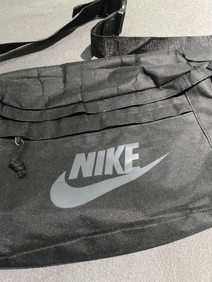 Nike Fanny Pack, Men's Fashion, Bags, Belt bags, Clutches and Pouches ...