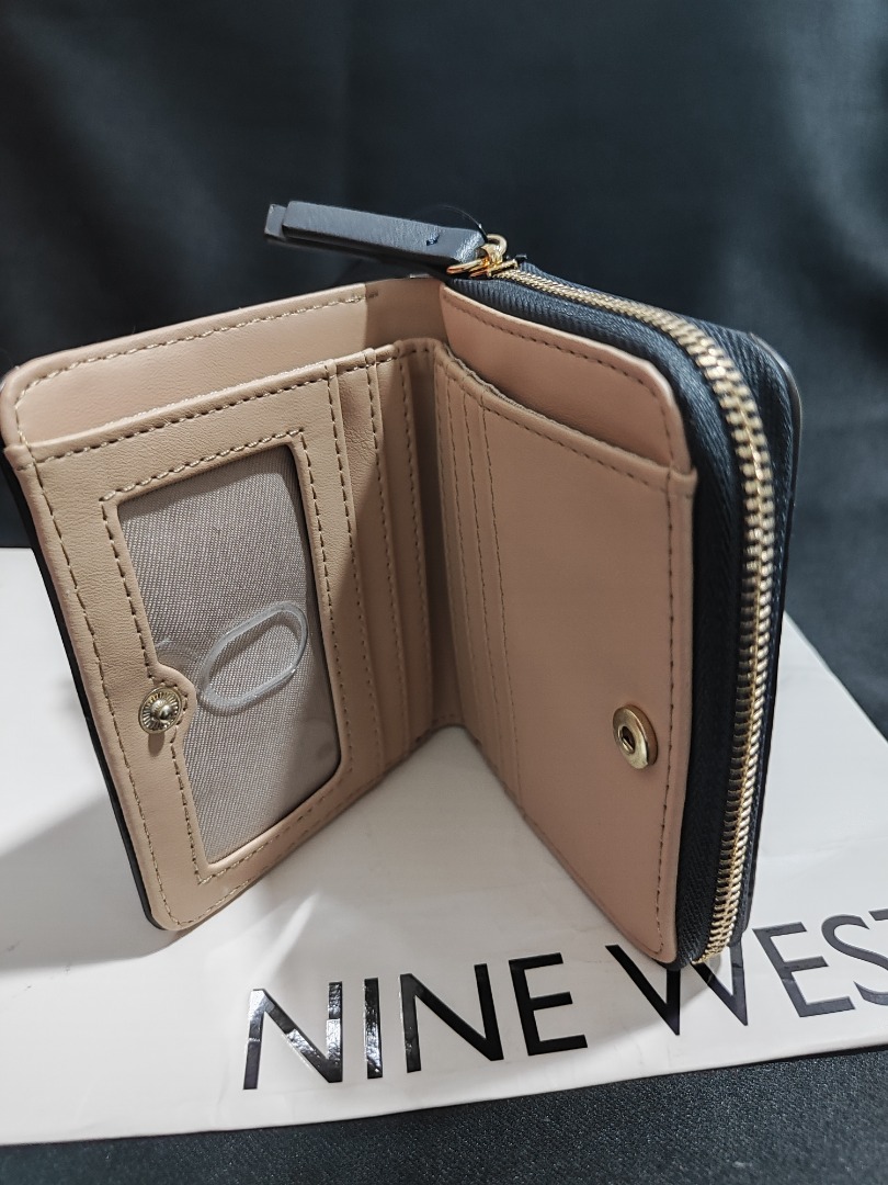 Nine West Lawson Wallet, Women's Fashion, Bags & Wallets, Wallets ...
