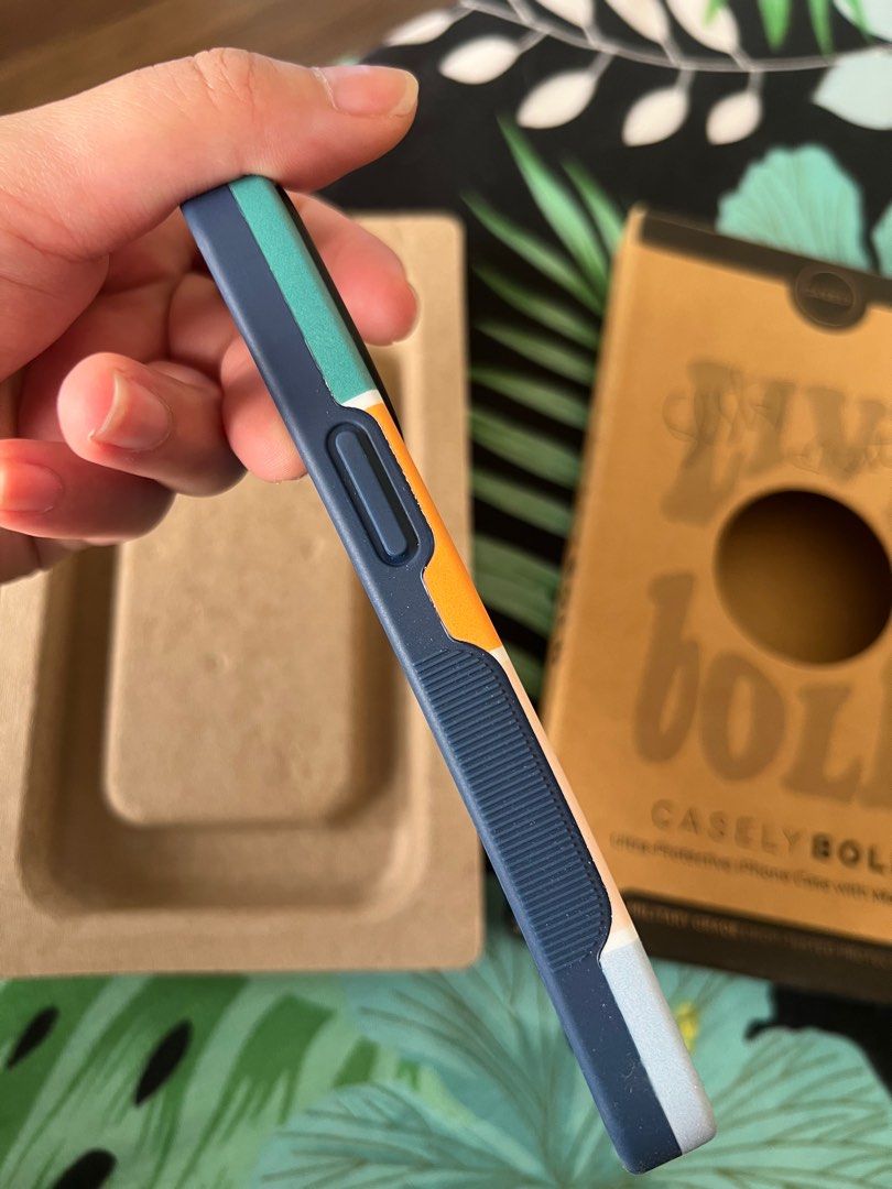 ORIGINAL CASELY BOLD Iphone 13 Pro Magsafe Case, Mobile Phones ...