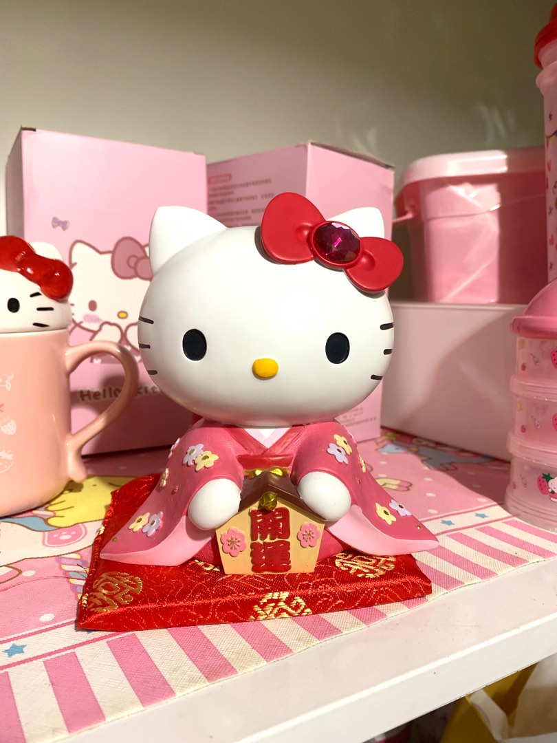 Original sanrio hello kitty piggy bank, Hobbies & Toys, Collectibles ...