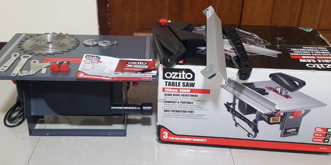 Ozito table saw 200mm 800w, Commercial & Industrial, Construction Tools ...