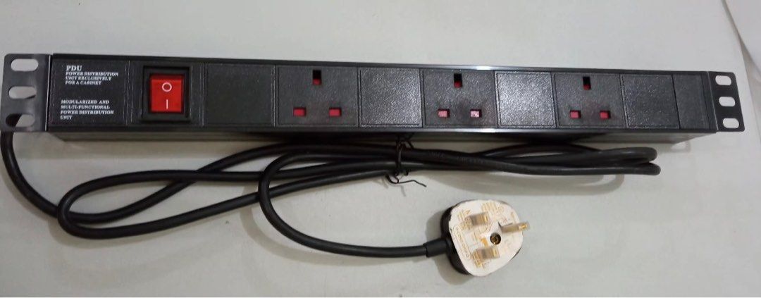 PDU 1U 19" Rack Mount Standard, 13A, 220V-250V, 3 x UK 3-pin Sockets KF ...