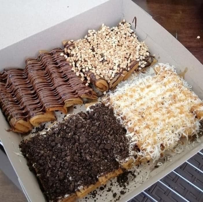 Popiah Pisang Crispy, Food & Drinks, Local Eats on Carousell