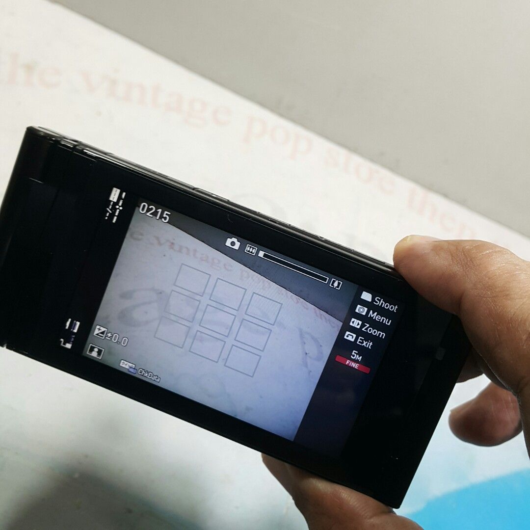 RARE Casio Exilim Flip PhoneCamera 13mp, Photography, Cameras on Carousell