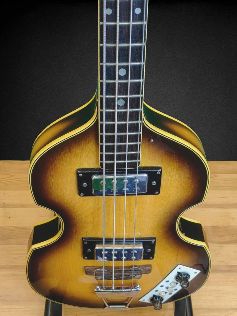 Roje JAPAN Violin Bass Guitar, Hobbies & Toys, Music & Media, Musical ...