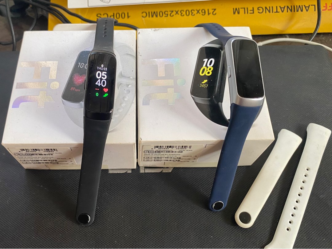 Samsung Fit on Carousell