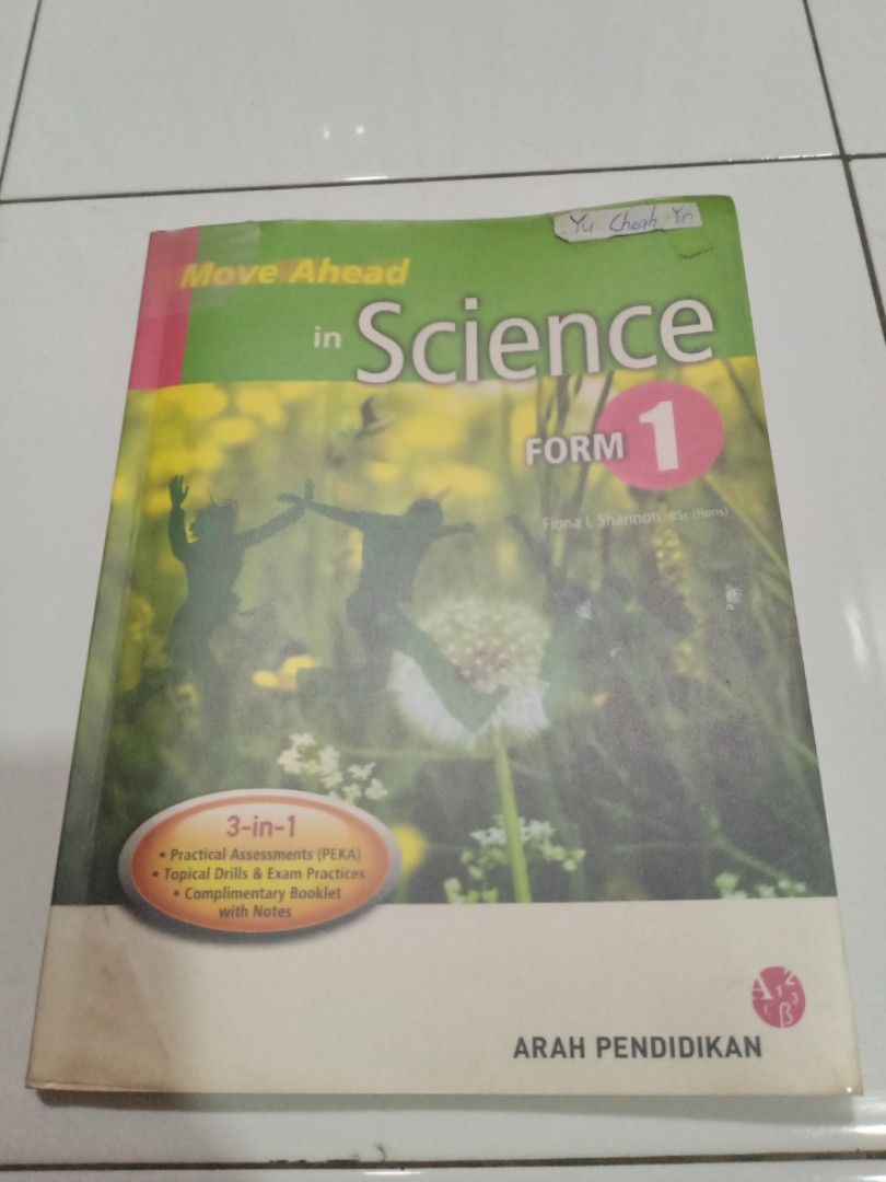 Science form 1 move ahead, Hobbies & Toys, Books & Magazines, Textbooks ...