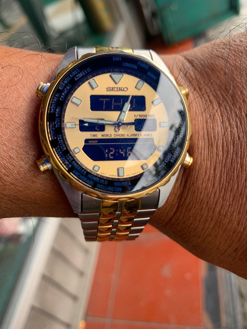 Seiko world timer anadigi H021-7001 mint, Fesyen Pria, Jam Tangan di Carousell
