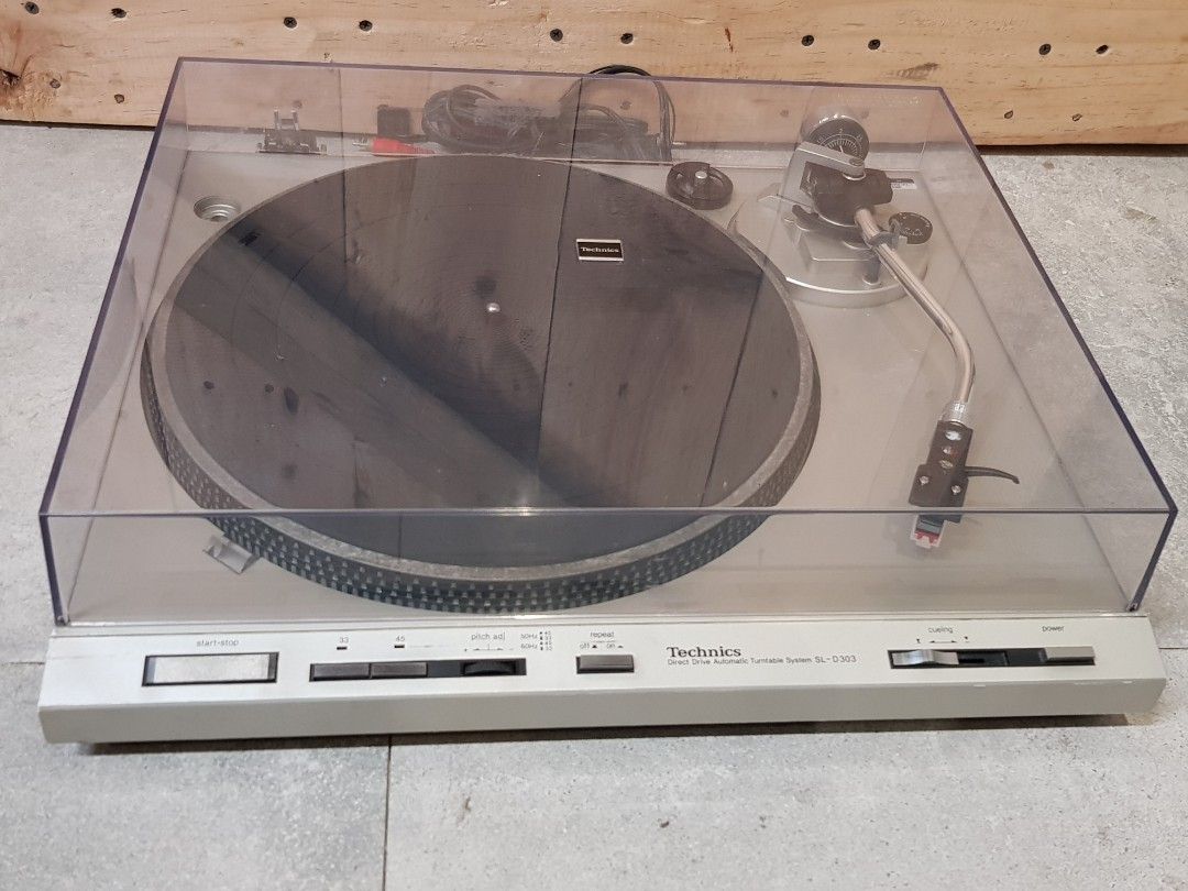 Technics SL-D303 fully automatic direct drive turntable, Audio, Other Audio Equipment on Carousell