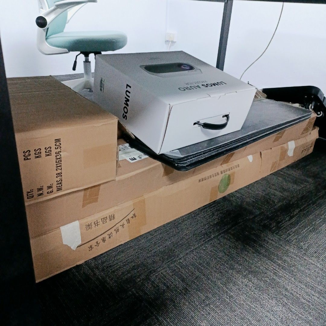 Track light, loads!, Furniture & Home Living, Lighting & Fans, Lighting ...