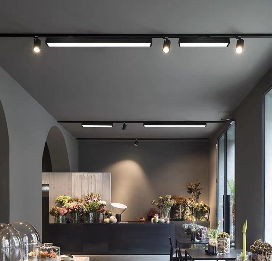 Track light, loads!, Furniture & Home Living, Lighting & Fans, Lighting ...