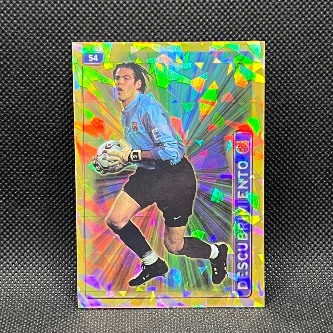 Very rare Victor Valdes FC Barcelona Mundicromo Las Fichas de La Liga 2005 Mundi Cromo gold ...