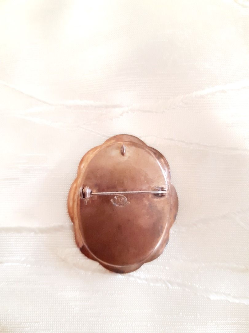 Vintage TLM Thomas L Mott handpainted porcelain brooch, Women's Fashion ...