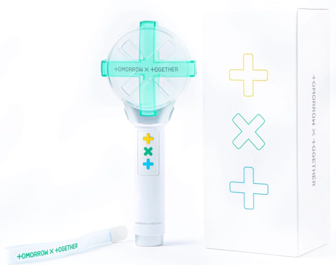 Wtr txt official lightstick moabong, Hobbies & Toys, Memorabilia ...