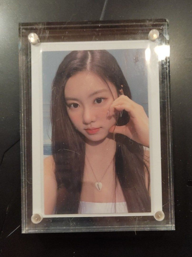 wts le sserafim garam debut showcase and yunjin yes24, Hobbies & Toys ...