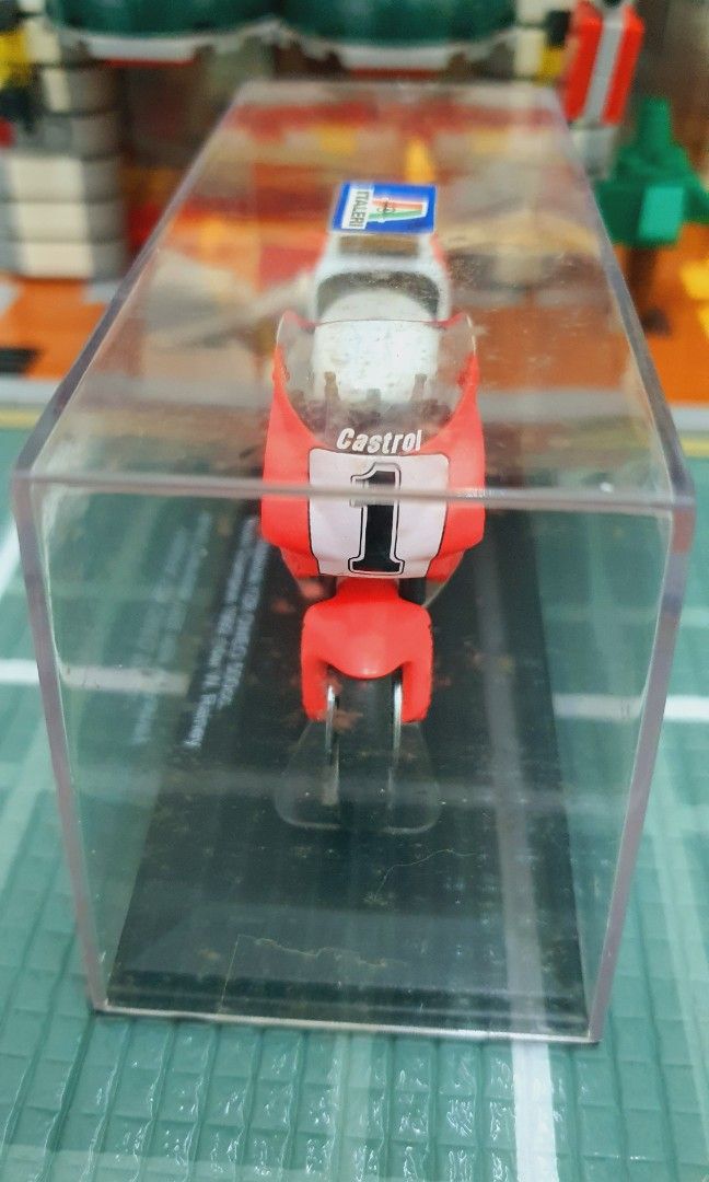 Yamaha YZR 1992 Wayne Rayner, Hobbies & Toys, Collectibles ...