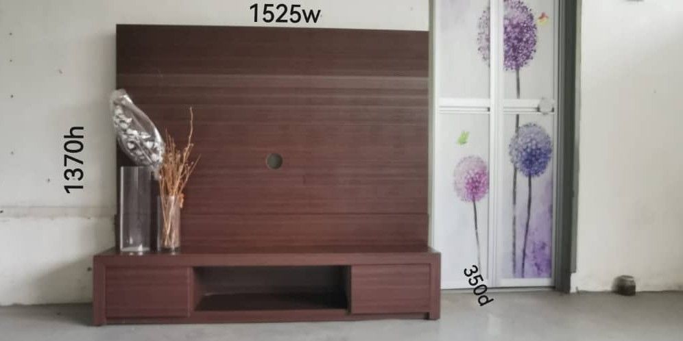 5ft TV wall cabinet, Furniture & Home Living, Furniture, TV Consoles on Carousell