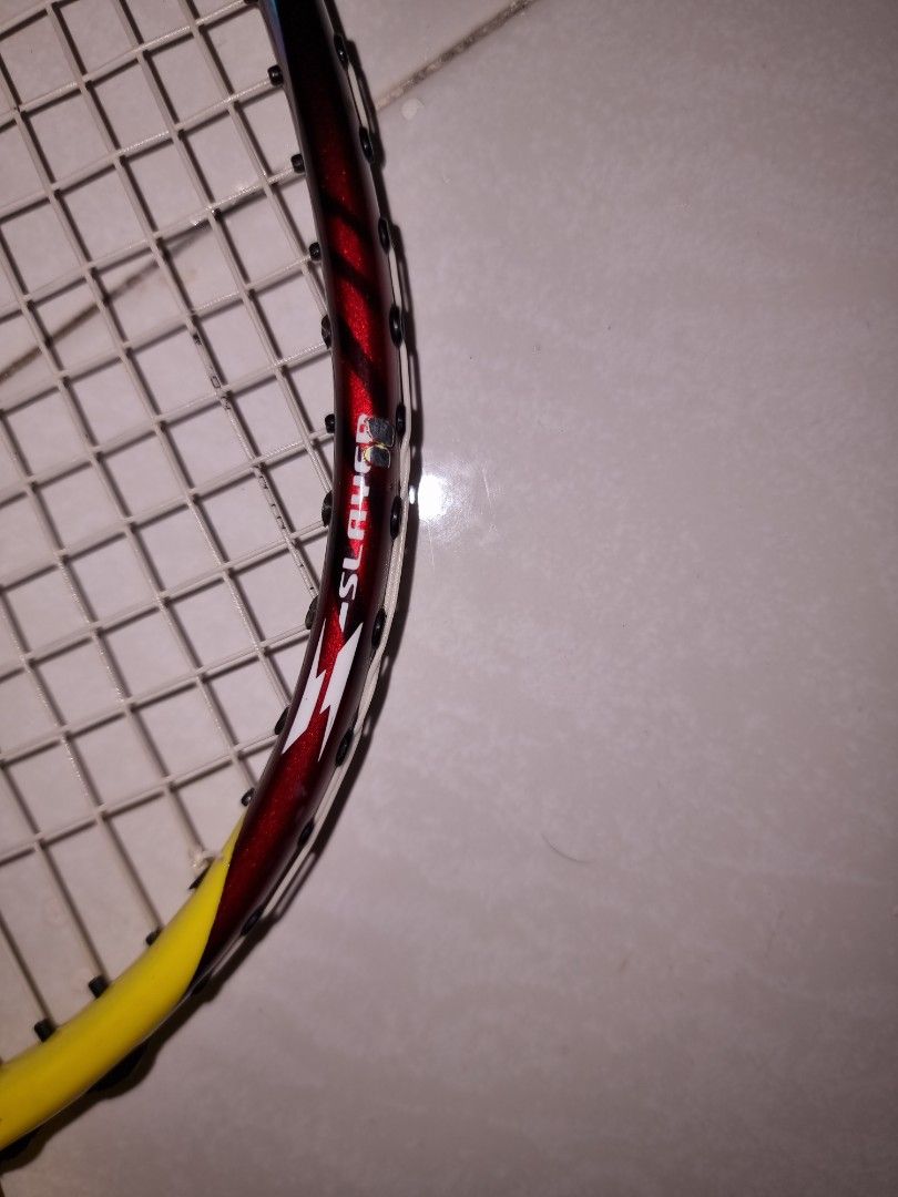 Apacs Edge Saber Slayer Badminton Racket, Sports Equipment, Sports ...