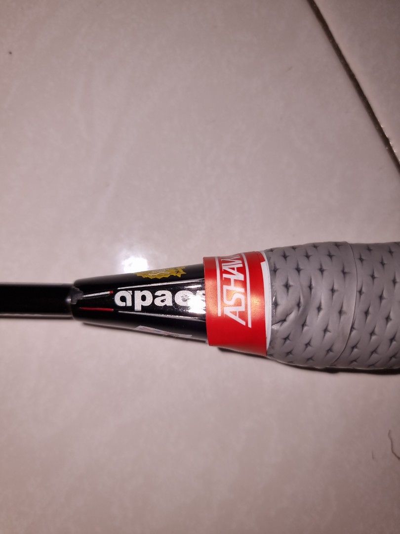 Apacs Edge Saber Slayer Badminton Racket, Sports Equipment, Sports ...