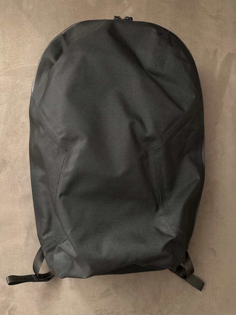 Arcteryx Veilance Nomin backpack - Ash, 男裝, 袋, 背包 - Carousell