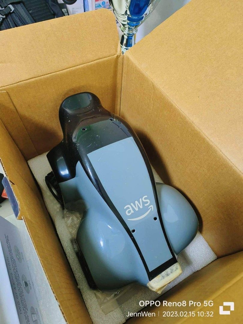 AWS DeepRacer fully autonomous race car for developer, Computers & Tech ...