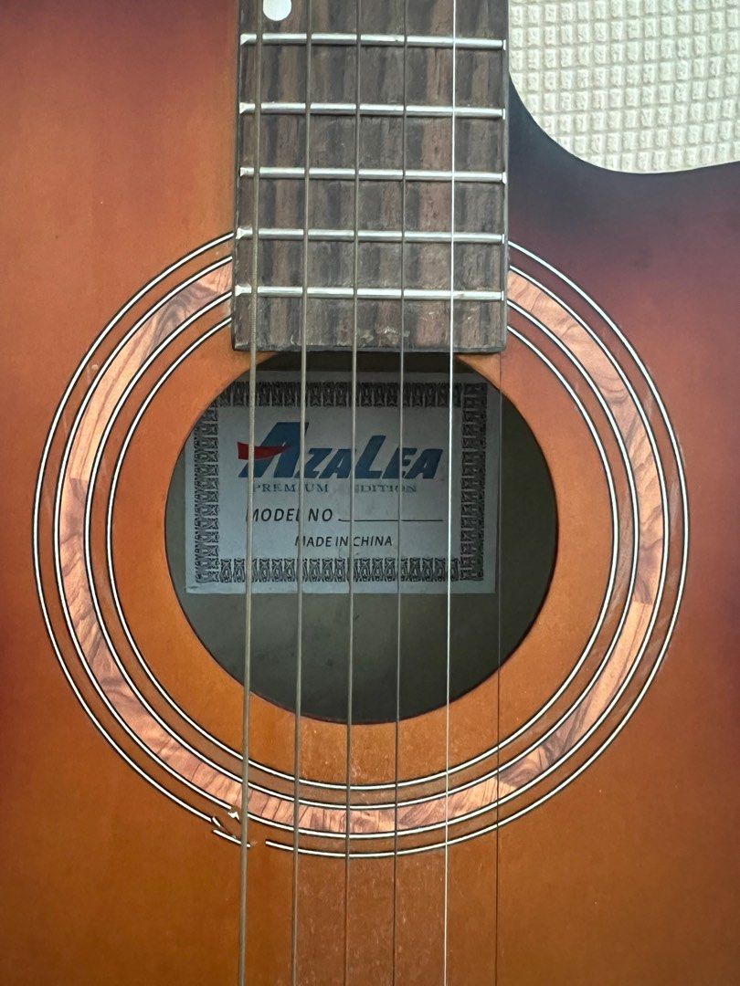 Azalea premium edition box guitar, Hobbies & Toys, Music & Media ...