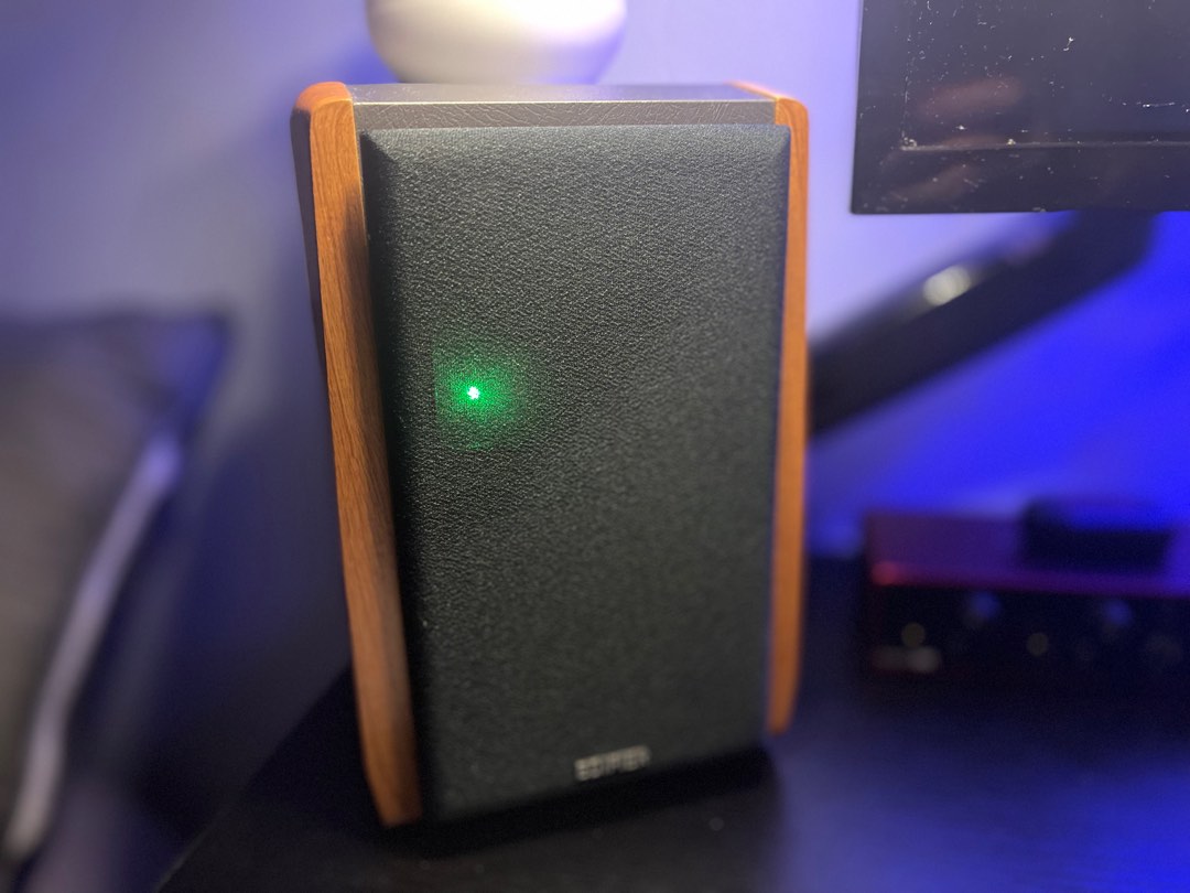 Beautiful EDIFIER R1010BT Bluetooth Bookshelf Speakers (Lightly Used ...