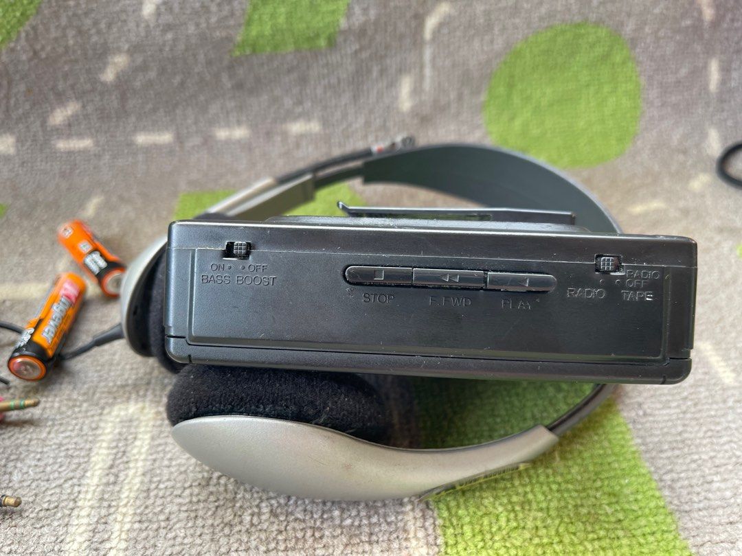 Bush walkman cassette radio am fm complete with headphone and batts ...