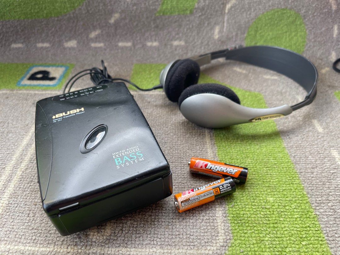 Bush walkman cassette radio am fm complete with headphone and batts ...