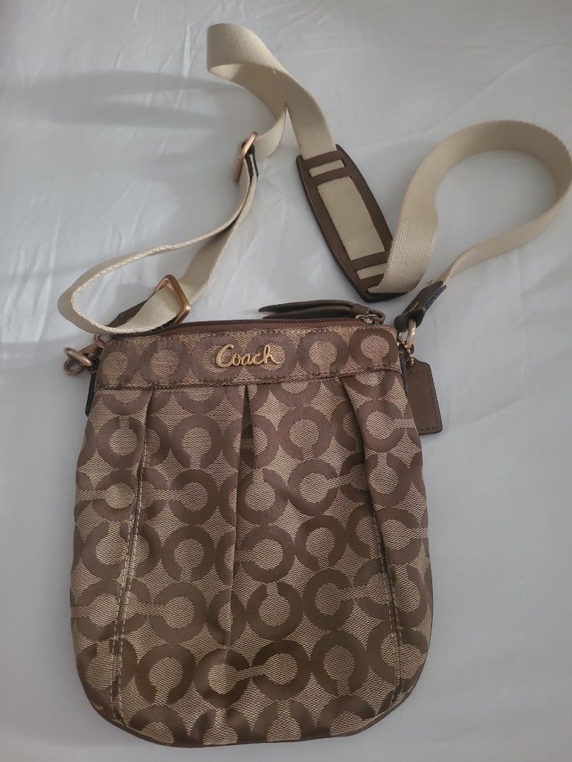 Coach Cross-body Bag, Women's Fashion, Bags & Wallets, Cross-body Bags on Carousell