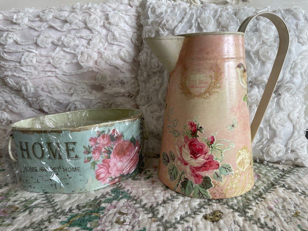 Country style vase / flower pots, Furniture & Home Living, Home Decor ...