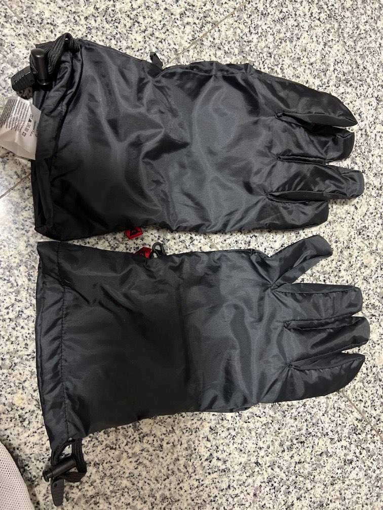 Dainese rain over gloves Small Size, Motorcycles, Motorcycle Apparel on ...