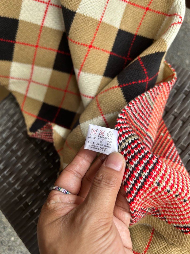 DAKS Blanket, Furniture & Home Living, Furniture, Bed Frames & Mattresses on Carousell