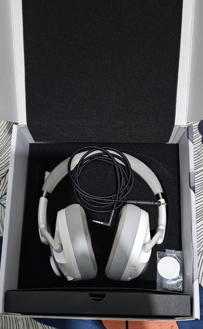 EPOS H3 Pro Hybrid Headset, Audio, Headphones & Headsets on Carousell