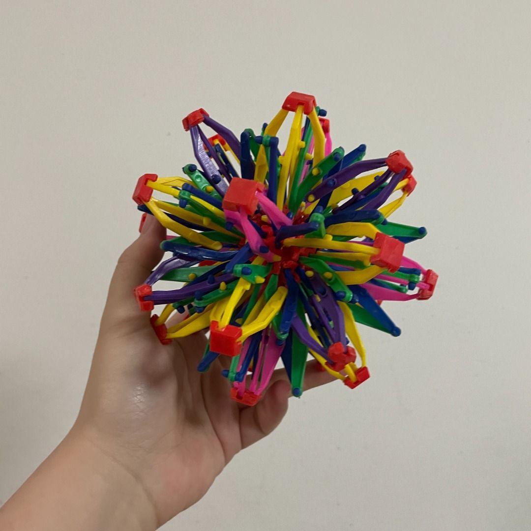EXPANDABLE TOY BALL, Hobbies & Toys, Toys & Games on Carousell