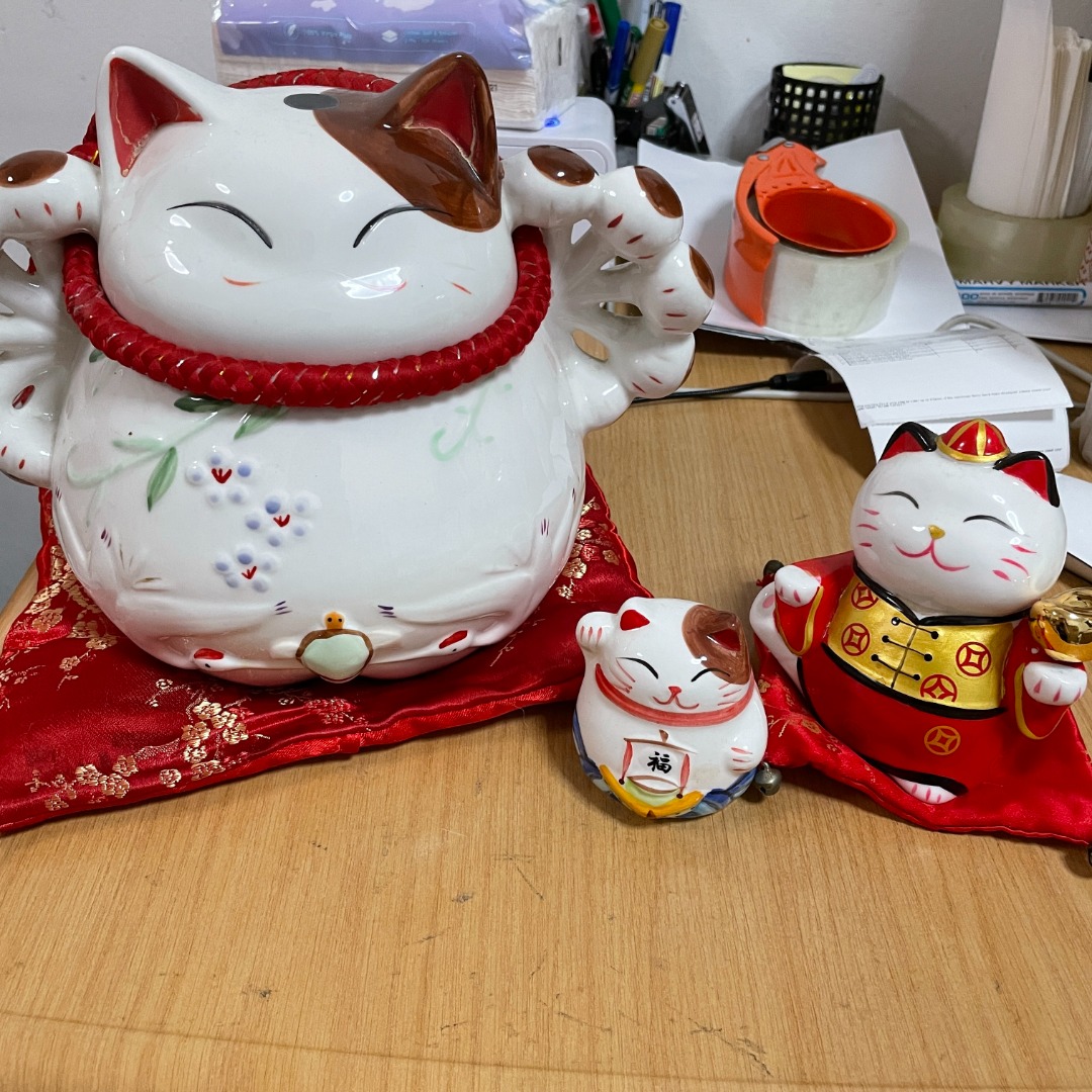 FORTUNE CATS DISPLAY, Hobbies & Toys, Memorabilia & Collectibles ...
