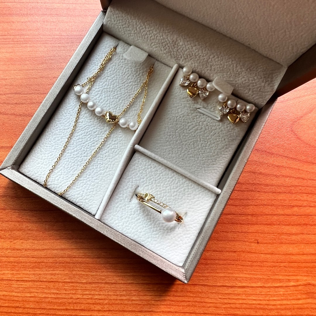 Freshwater Pearl Set, Women's Fashion, Jewelry & Organisers, Necklaces ...